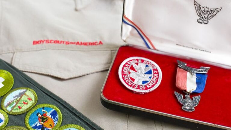 How To Become An Eagle Scout? 9 Tips and Essentials To Reach This Rank - MDC Scouting